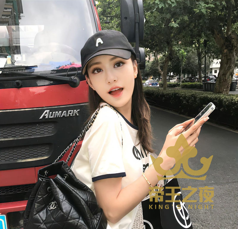 英国伦敦在校硕士生Hebe 敏感型 99 年 166cm 42kg 🐻B+ - 帝王之夜