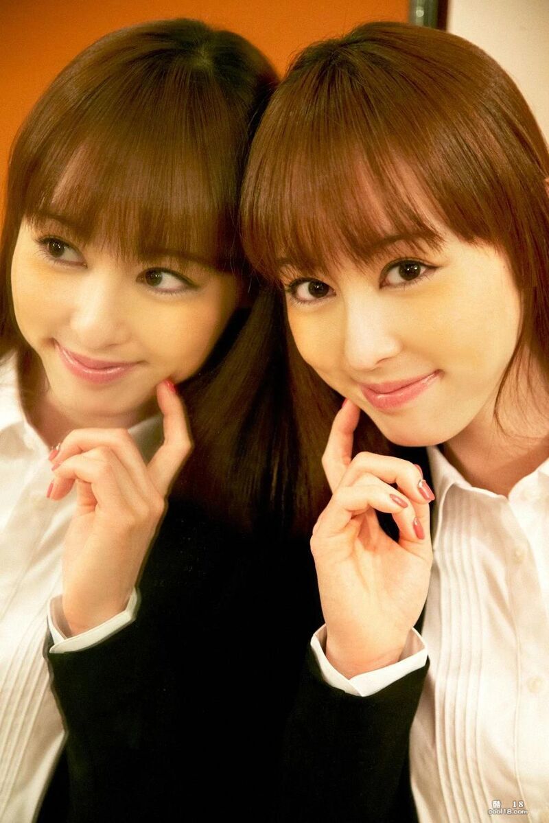 [YS Web] Vol.556 秋山莉奈《オシリーナのプ(95P) - 情色靓影